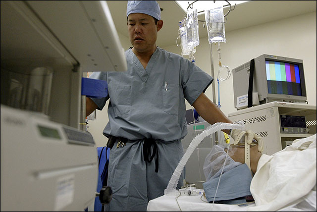 Risks of going under anesthesia | News, Sports, Jobs - Lawrence Journal ...